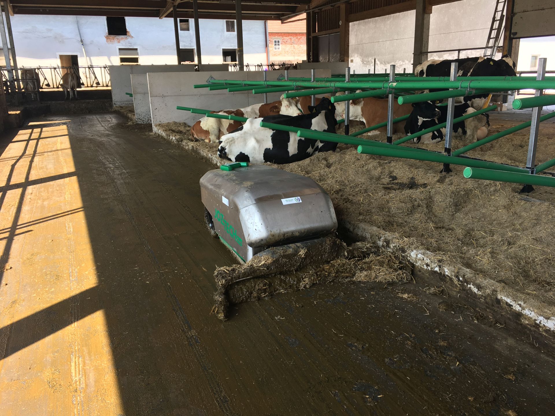 braeuer.cc | Manure removal | Slurry robot JOZ | Referenzen
