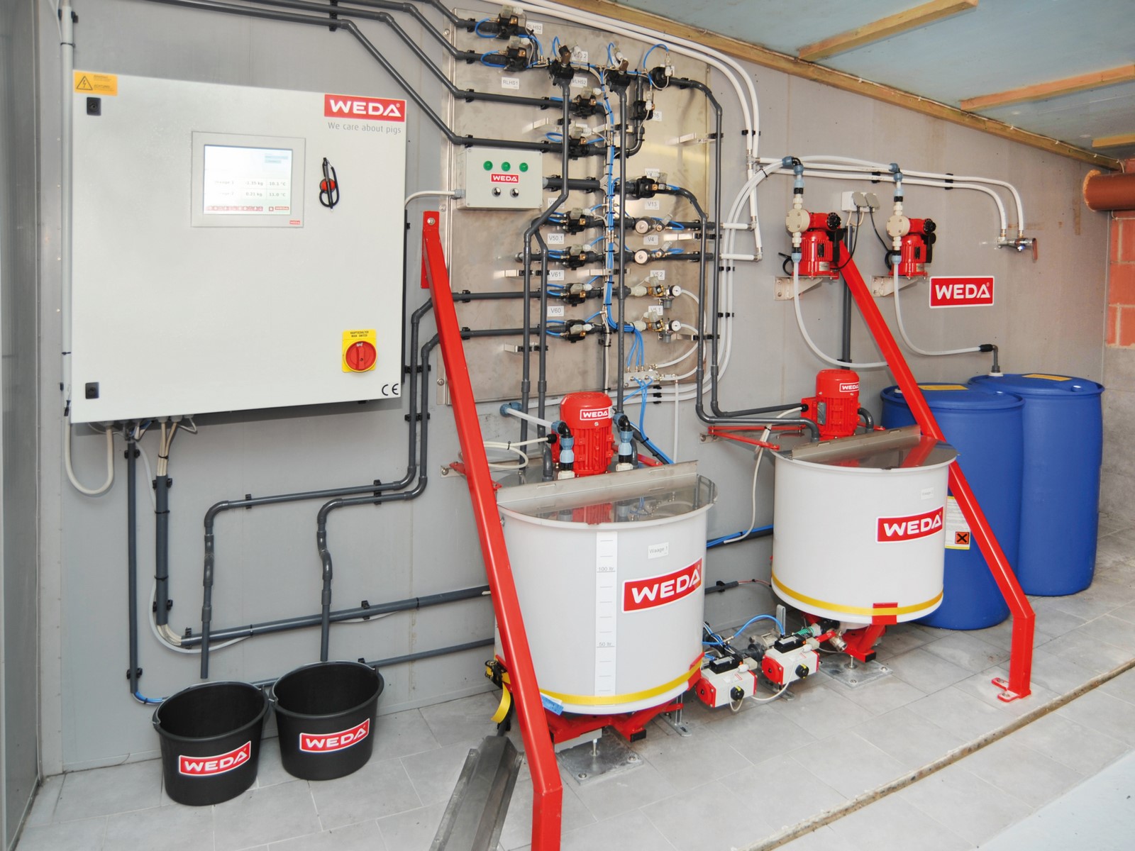 braeuer.cc | Feed | Liquid feeding for baby pigs